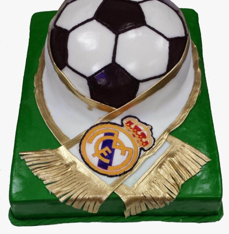 Customize Cake – Delicacy Bakers